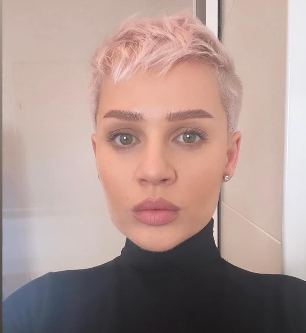 Short Hair Inspiration & Confidence | ItsKiva